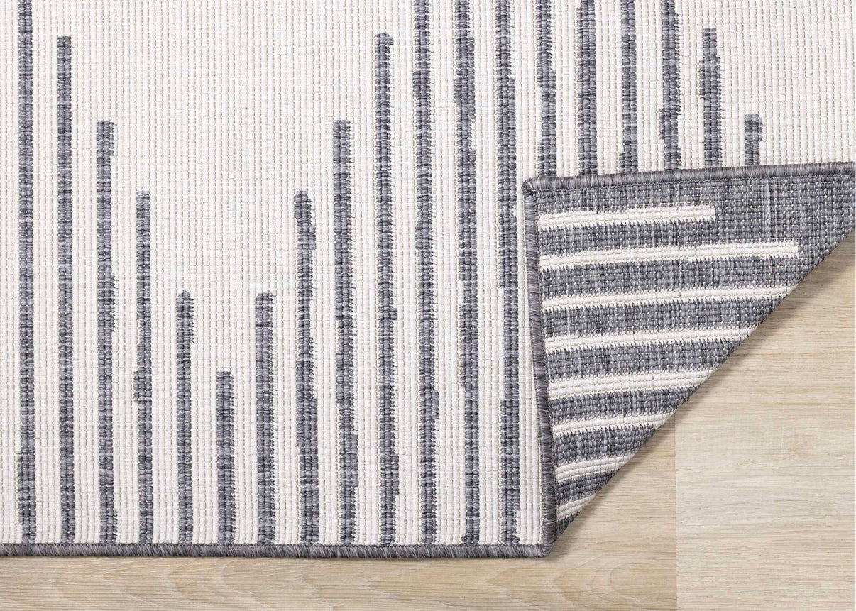 Open media 10 in modal